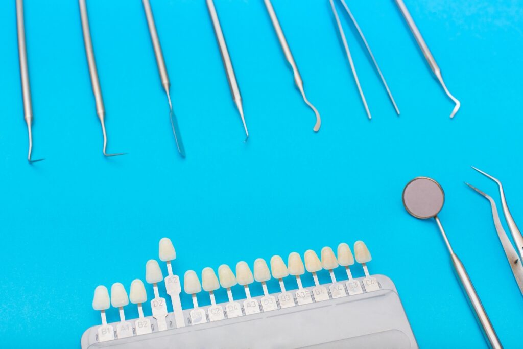 A Guide to Choosing the Correct Color Shade for Dental Veneers